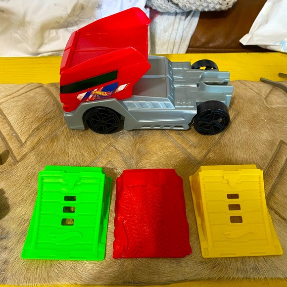 Hot Wheels | Toys | Mattel 24 Hot Wheel Semi Truck Mega Hauler Cab Only ...